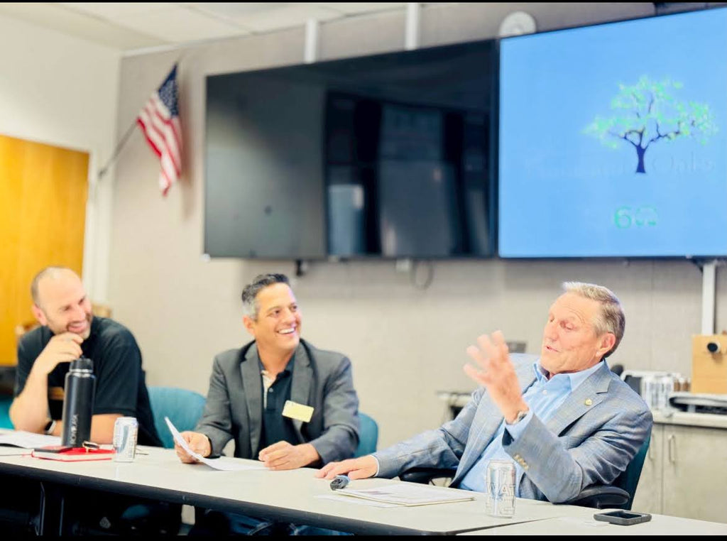 Greg Monterrosa Receives the Economic Empowerment Award at Thrive Toge ...
