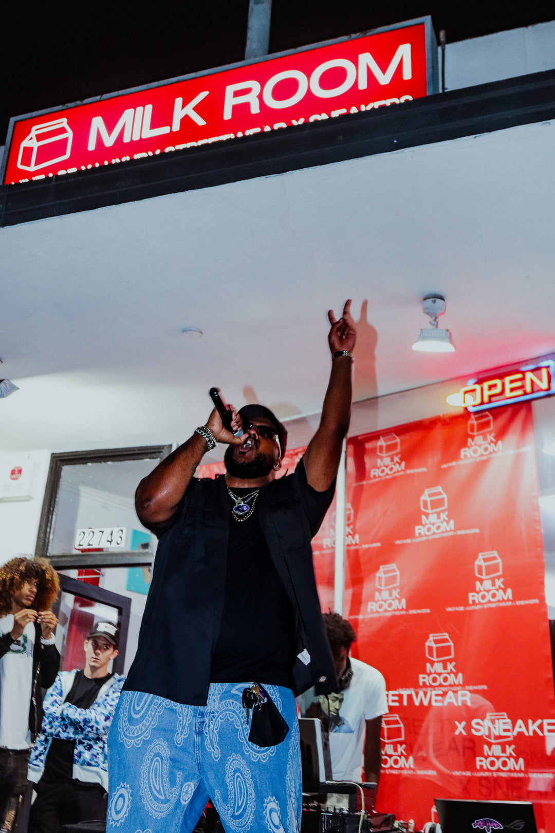 Milk Room Podcast – Milk Room: Luxury Streetwear x Vintage x Sneakers